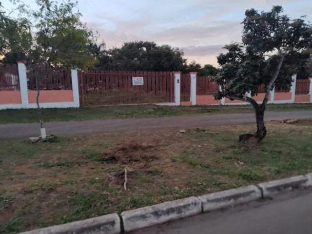LOTE À VENDA EM CONDOMÍNIO FECHADO, 3ª ETAPA