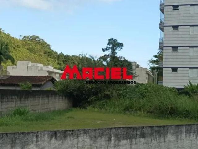Lote à Venda em Caraguatatuba, Oportunidade Imperdível na Praia de Massaguaçu!