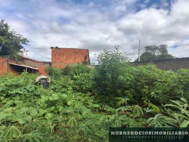 Lote à venda em Montes Claros, Carmelo, 230m²
