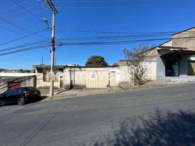 Lote à venda em rua principal no São Gabriel