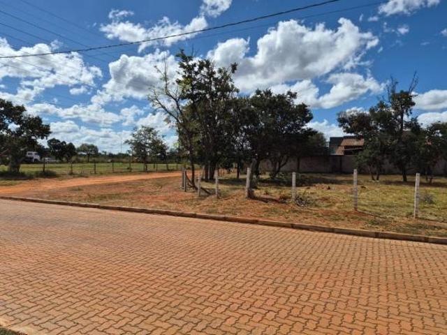 LOTE À VENDA – ESTÂNCIA QUINTAS DA ALVORADA QUADRA 02