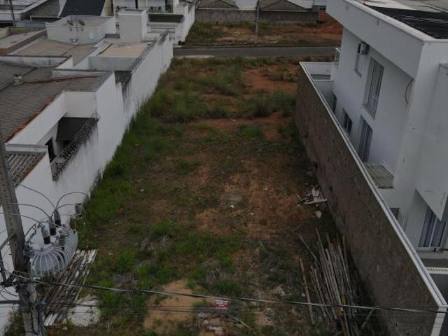 LOTE À VENDA ? EXCELENTE LOCALIZAÇÃO NO BAIRRO MORADA NOVA 4