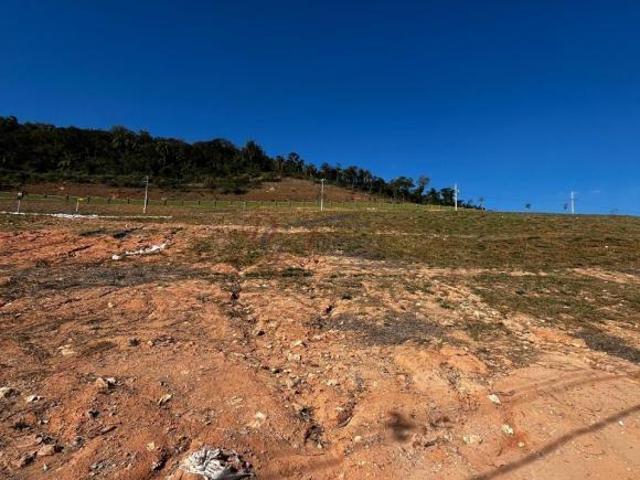 Lote à venda no condomínio Terras Alpha em Betim