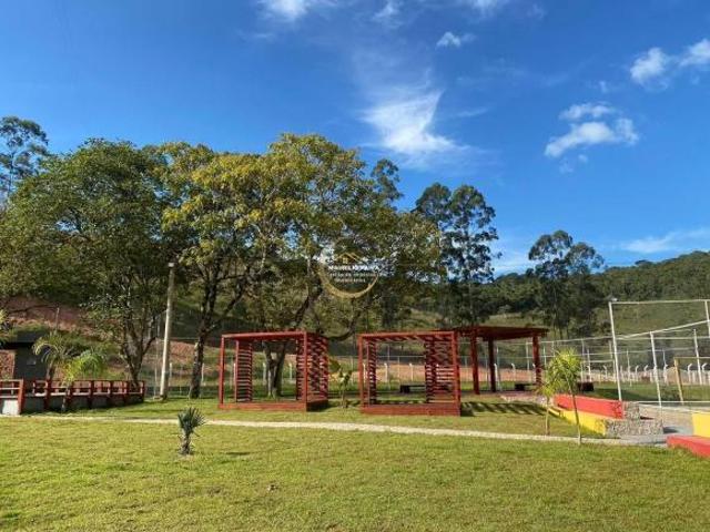 Lote à venda no Condomínio Recanto das Cachoeiras, Chácara MG / 436,17m²