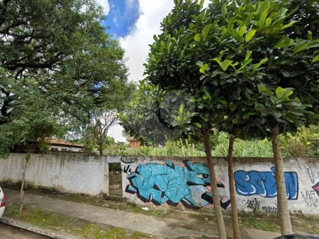 LOTE À VENDA NO ALTO DE PINHEIROS