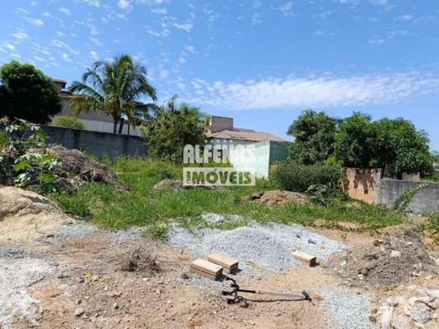 Lote à venda no Bairro COLONIAL