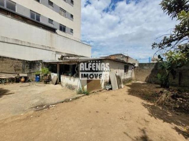 Lote à venda no Bairro DARCY VARGAS