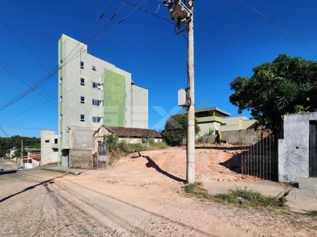 Lote à venda no bairro Porto Velho com 308,45 m²
