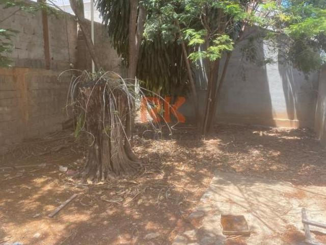 Lote à venda no Bairro Santa Mônica com 360 m²