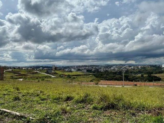 Lote à venda no bairro Santa Fé