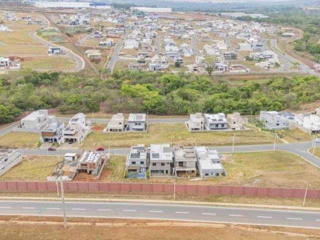 Lote à venda no Jardins Capri com 348 m² em Senador Canedo