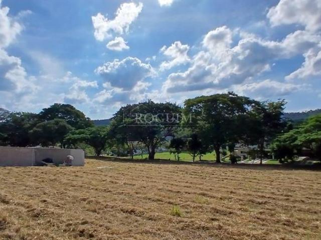Lote à venda no Recanto Santa Barbara com leve declive, JAMBEIRO SP