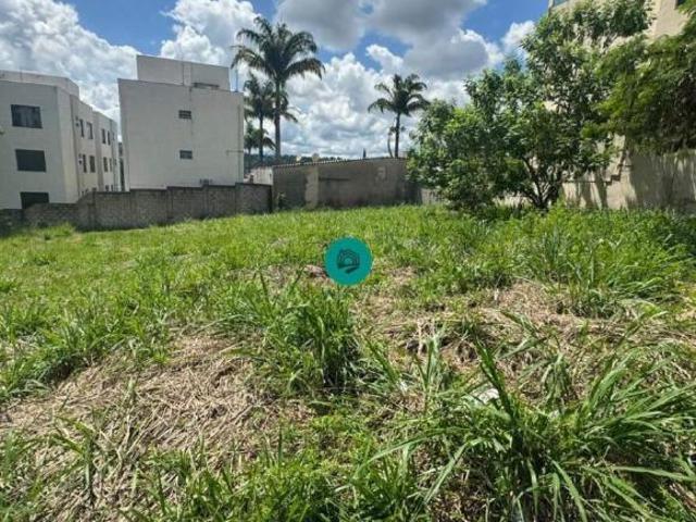 Lote à venda, Názia 2ª Seção Vespasiano/MG