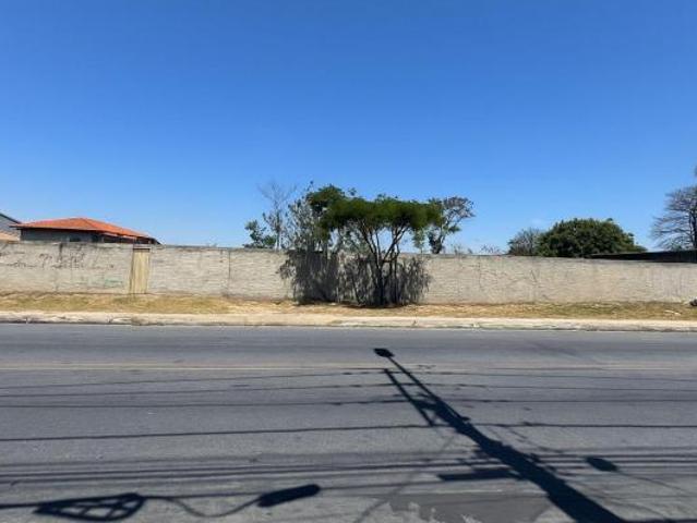 Lote a venda na Av Portugal
