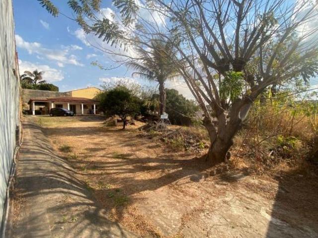 LOTE À VENDA NA VICENTE PIRES RUA 7