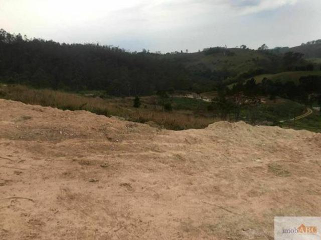Lote a venda na Vila São Paulo Mogi das Cruzes, travessa da Avenida Felipe Sawaia.