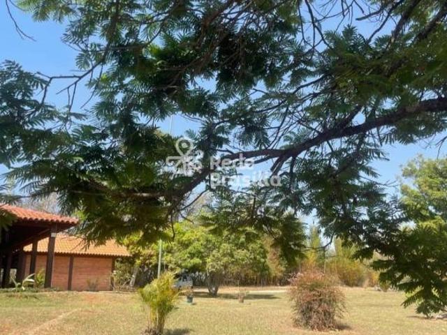 Lote a Venda Quadra 28 do Park Way Brasilia DF Aceita Financiamento FGTS Avalia Permuta ou Troca