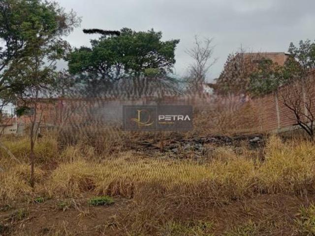 Terreno à venda em Esmeraldas