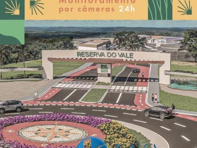 LOTE ABRAÇADO POR UM PULMÃO VERDE COM VISTA EXCLUSIVA EM CONDOMÍNIO COMPLETO E COM SEGURANÇA 24H