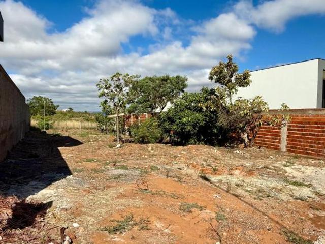 LOTE / ACEITA FINANCIAMENTO / VISTA LIVRE / CONDOMÍNIO ALTO DA BOA VISTA