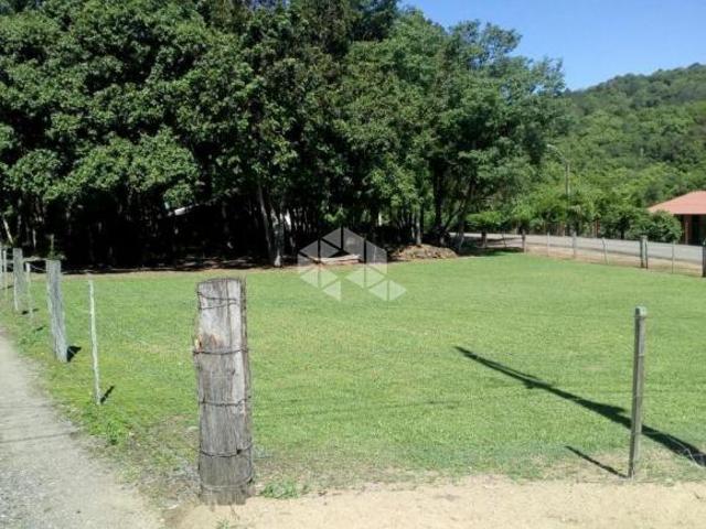 Lote amplo para investidor!
