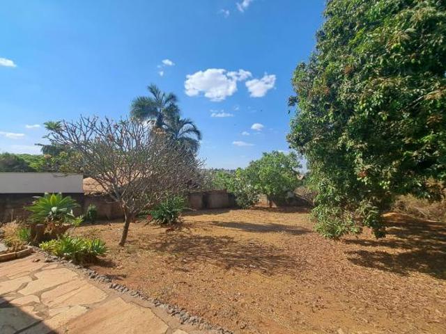 LOTE ARNIQUEIRAS /PARK WAY EM CONDOMINIO 5.300 M2