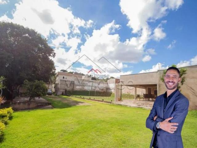 LOTE ARNIQUEIRAS 800M² DENTRO DE CONDOMÍNIO
