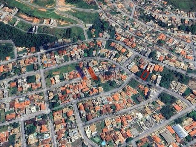 Lote com 427m² à venda no Novo Guarujá