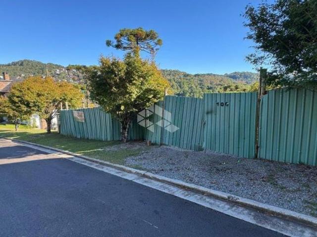 Lote com 592m² no Condominio Alphaville de Gramado