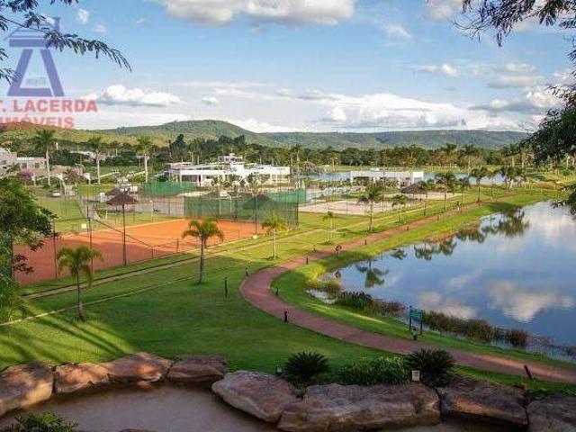 Lote com 600 m² à Venda Condomínio Gran Royalle