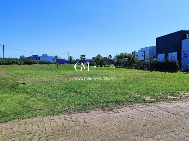 Lote com 680m² no Reserva das Águas Torres RS