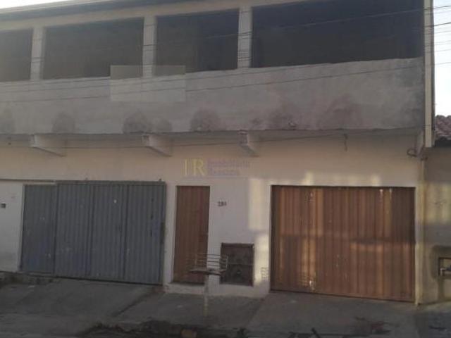 LOTE COM 03 MORADIAS NO OITIS