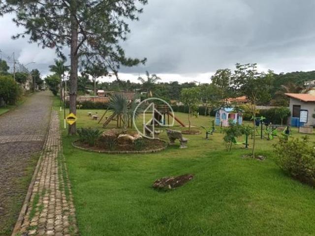 Lote com 1.250 m² em condomínio fechado