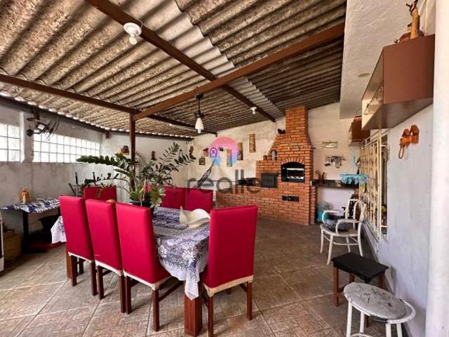 Lote com 2 casas à venda no bairro Jardim Alvorada, Belo Horizonte, MG