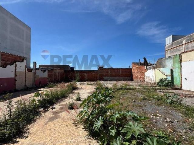 Lote com 320m2 Riacho Fundo II Frente para Avenida Principal
