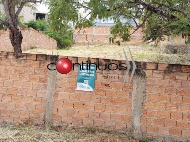 Lote com 360 m², à venda no bairro Novo Santos Dumont