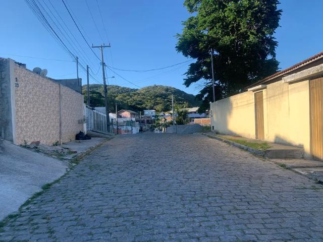 Lote com 364,00m², todo murado