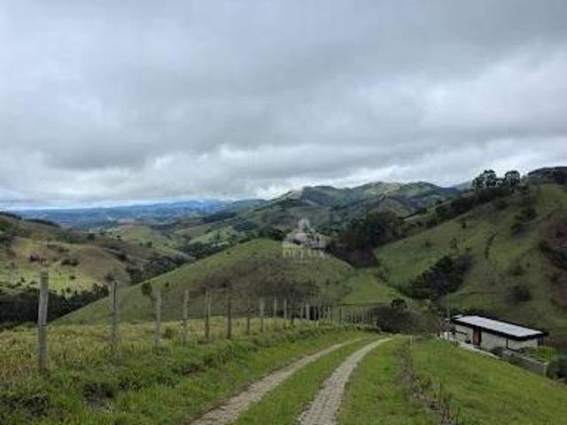 Lote com Cachoeira 31000 m² por R$ 650.000 Campo Alegre Cunha/SP