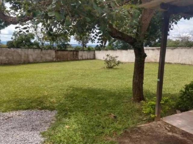 Lote com casa de 01 quarto! Linda Vista!