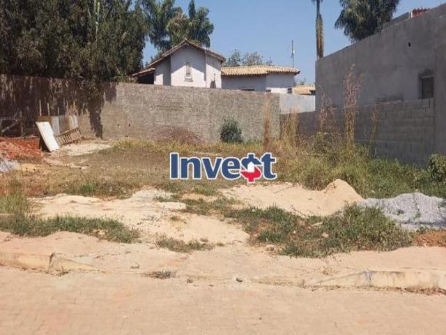 Lote com Excelente Localização, Dentro de Condomínio, 425m² de Área Total, 17 metros de Frente por 2
