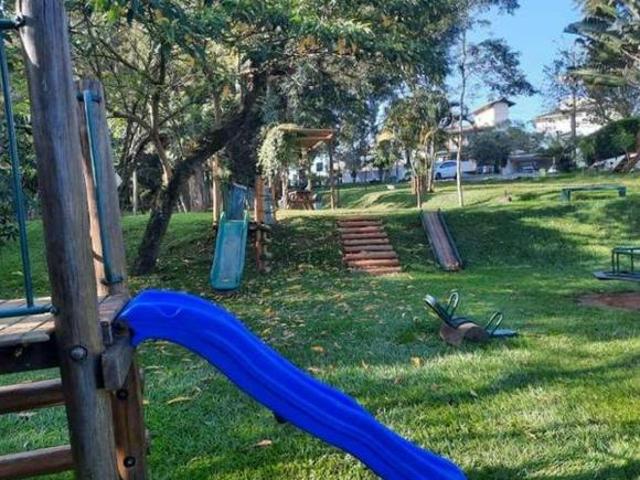 Lote com linda vista no condomínio Golf Village, km 23 da Raposo Tavares