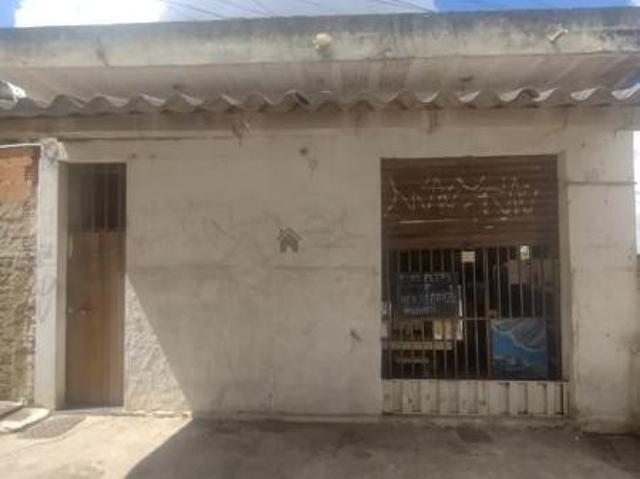 LOTE COM SEIS IMÃ?VEIS PARA MORADIA OU INVESTIMENTO DE LOCAÃ?Ã?O
