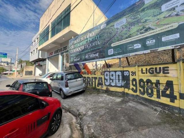 Lote Comercial 923m²: Perfeito para Investidores e Grandes Projetos