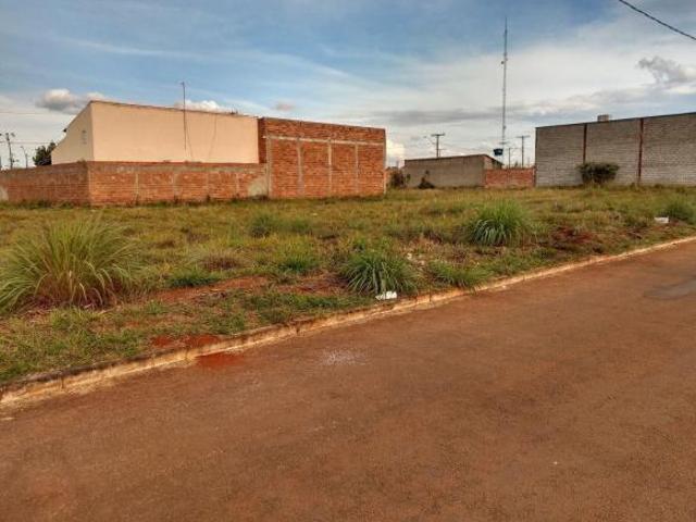 Lote comercial a venda com 300 metros quadrados no Residencial São Bernardo