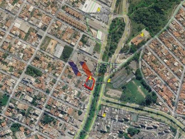 Lote comercial com 1.121m² em Avenida de Alto Fluxo