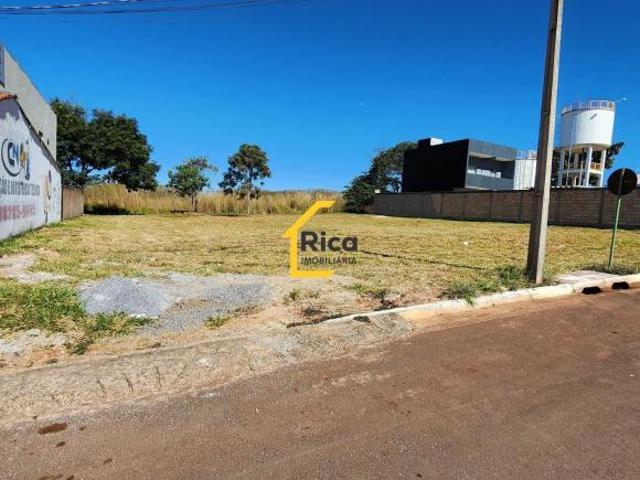 Lote Comercial na Quadra 01 do Villa Suíça – 250m²