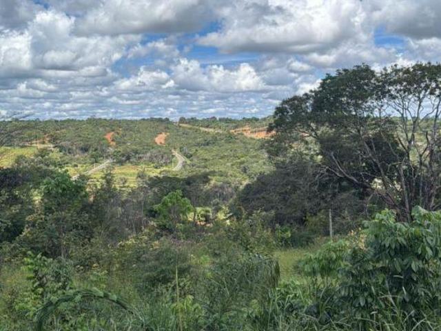 Lote Comercial no Vila Albanos – 586m² na Principal Avenida da região