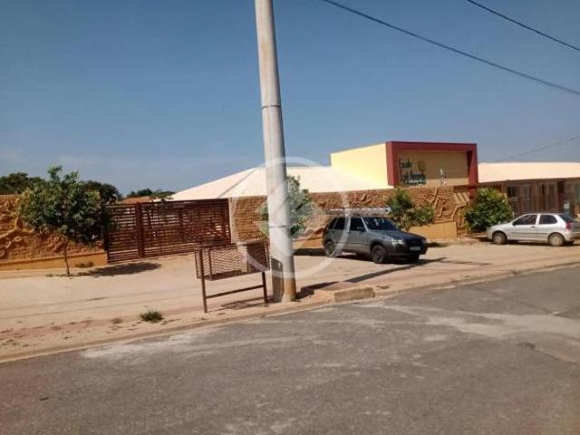 LOTE COMERCIAL PLANO