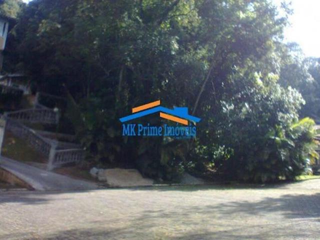 Lote cond. Forest Hills final de rua