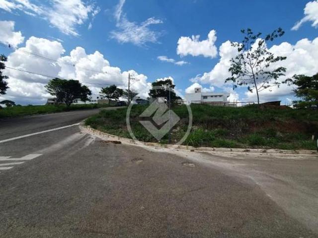 Lote condomínio Tênis Prime